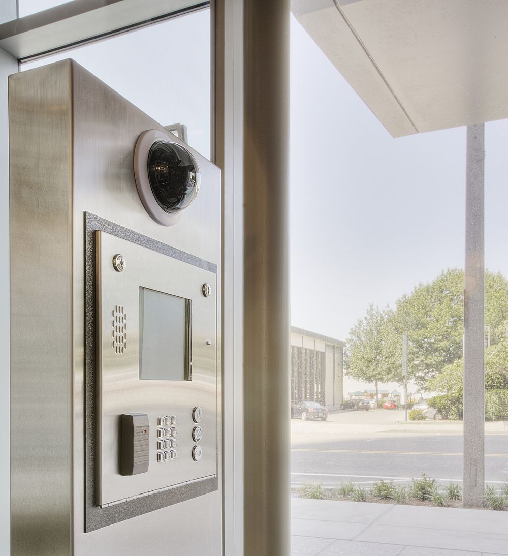 Interphone filaire ou sans fil et digicodes - installation Paris IDF